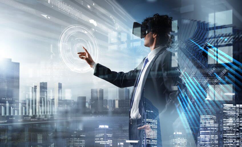 4 Ways To Learn Better With Mixed Reality - EvolveAR